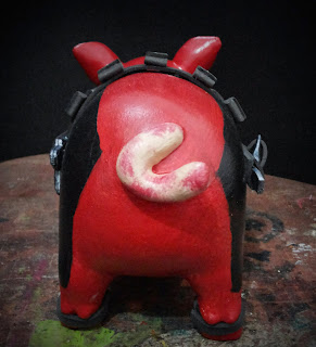 TazX: Custom vinyl Marvel Deadpool Pig