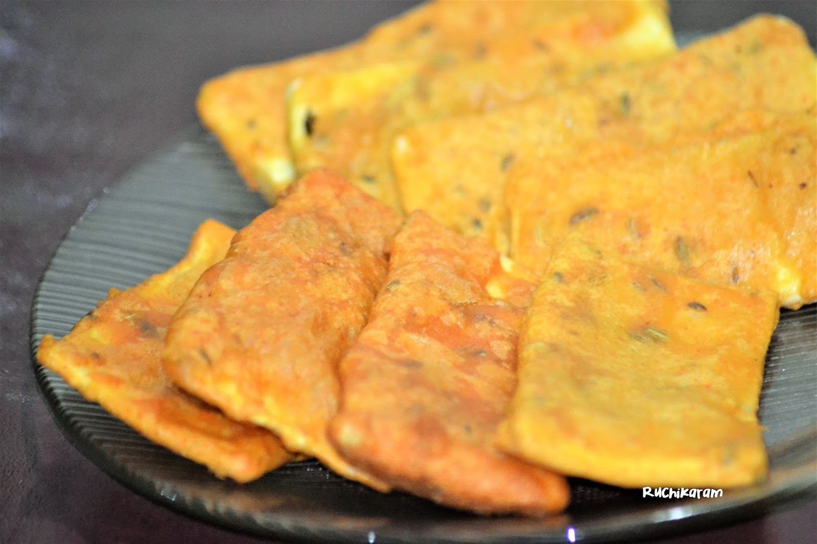 Ruchikaram: Thalassery Special Kizhangu Porichathu / Kappa Porichathu ...