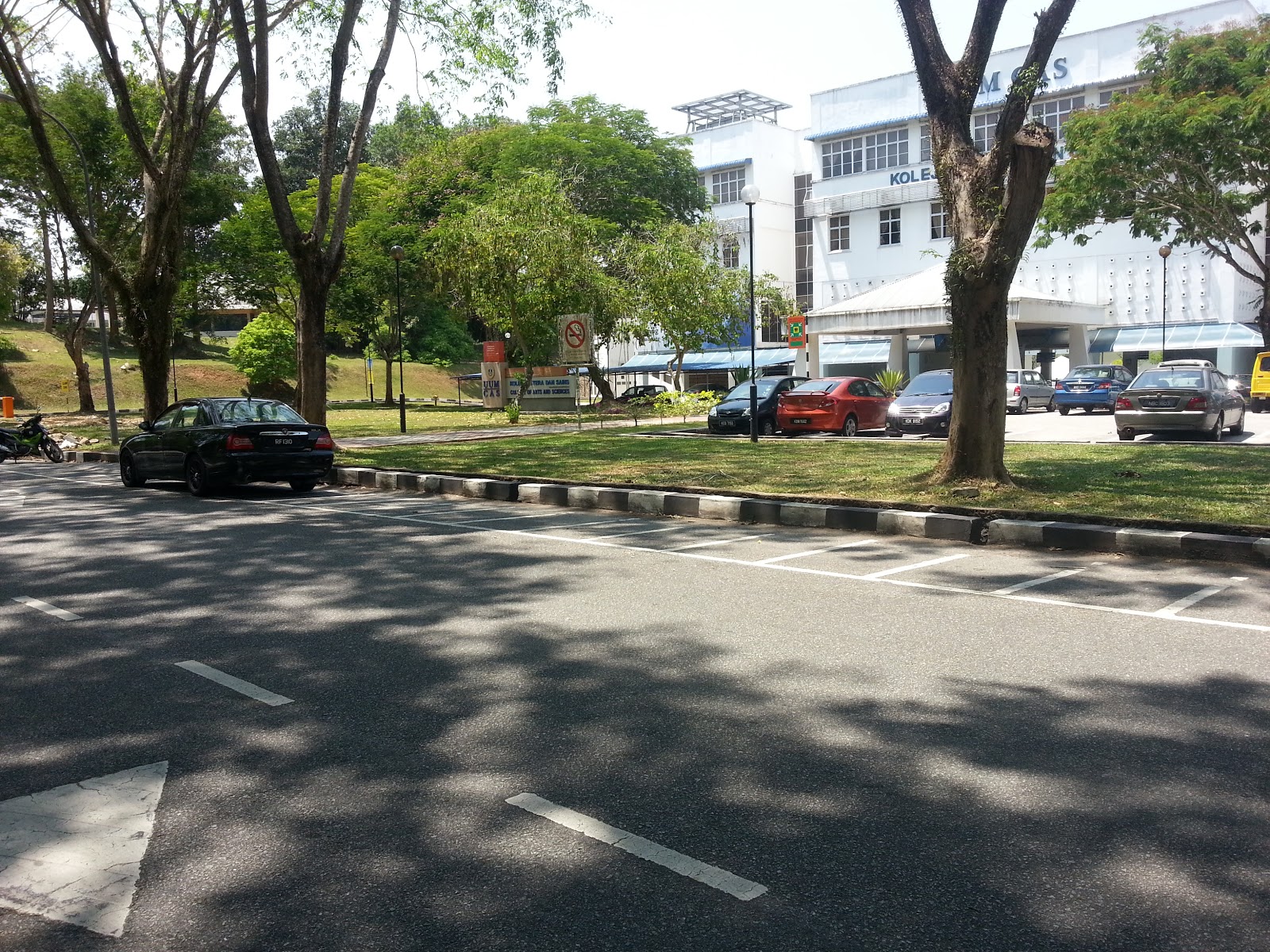 ISU DI UUM: Dewan Kuliah Gugusan (DKG)