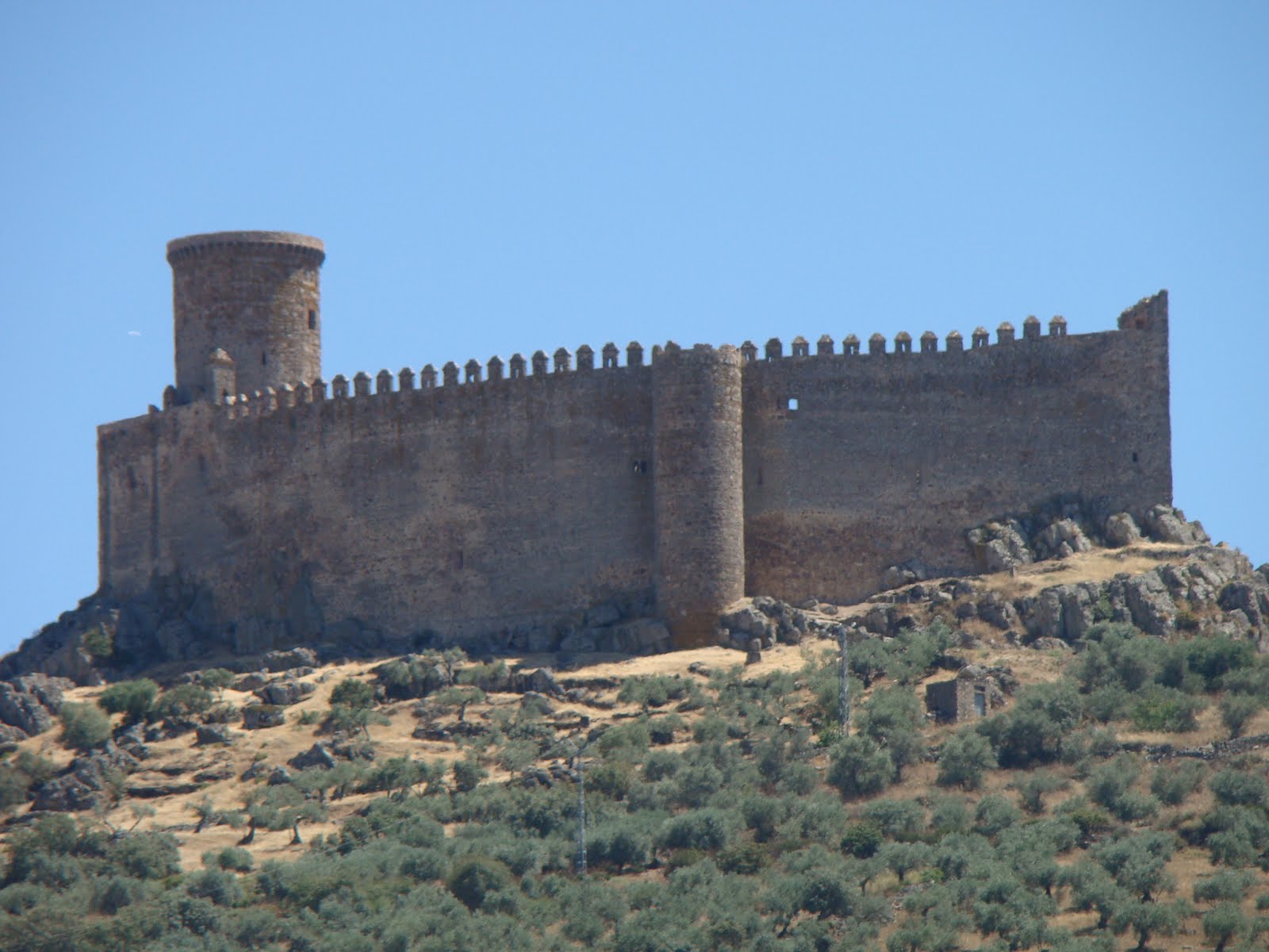 Castillos Españoles: CASTILLO DE ALCOCER - PUEBLA DE ALCOCER- BADAJOZ