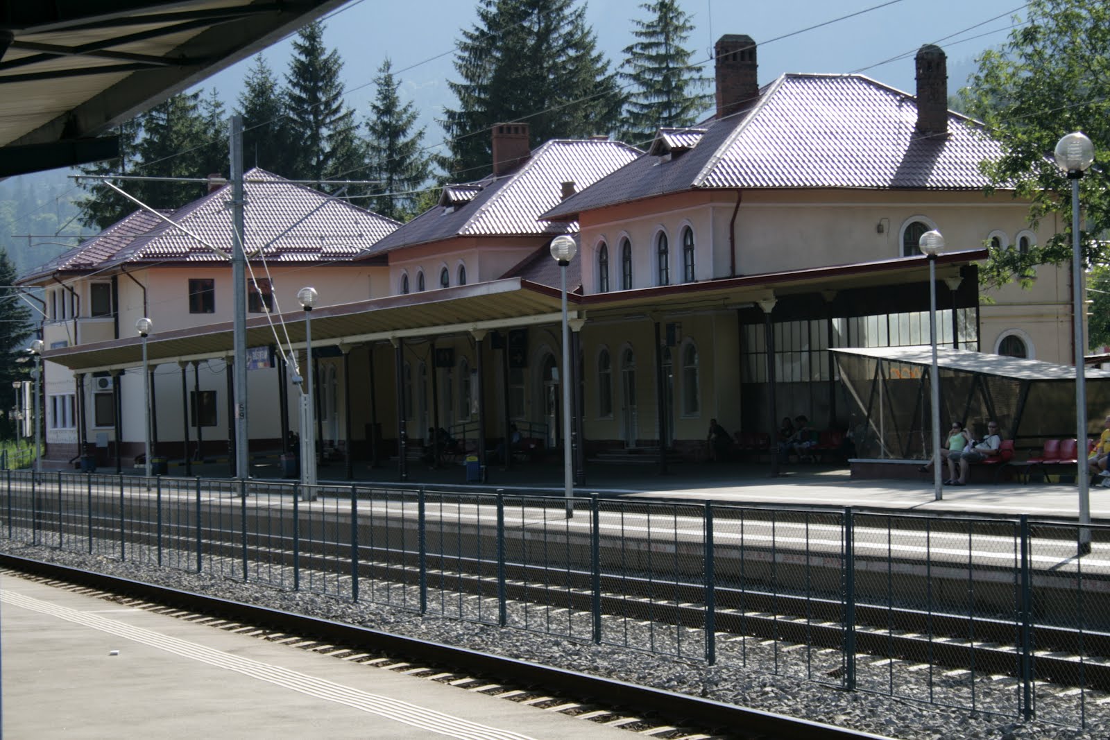railway stations: Romania: Busteni (Bușteni)