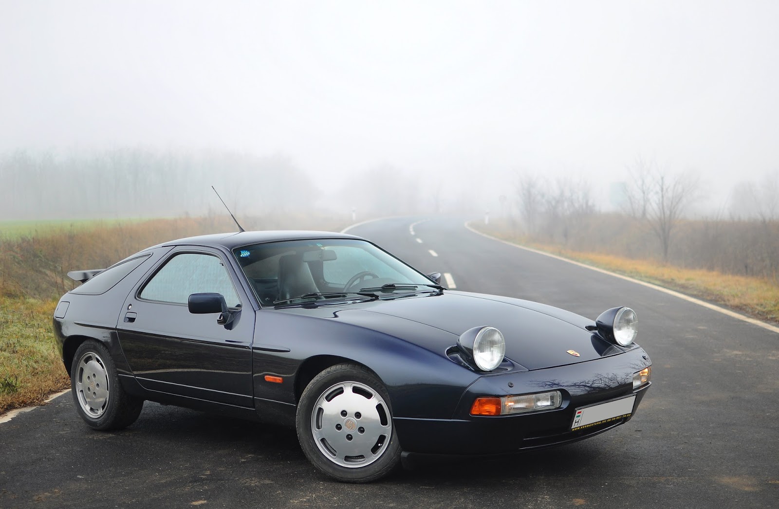 Keréknyom: Jól kezdődött az év: Porsche 928 S4