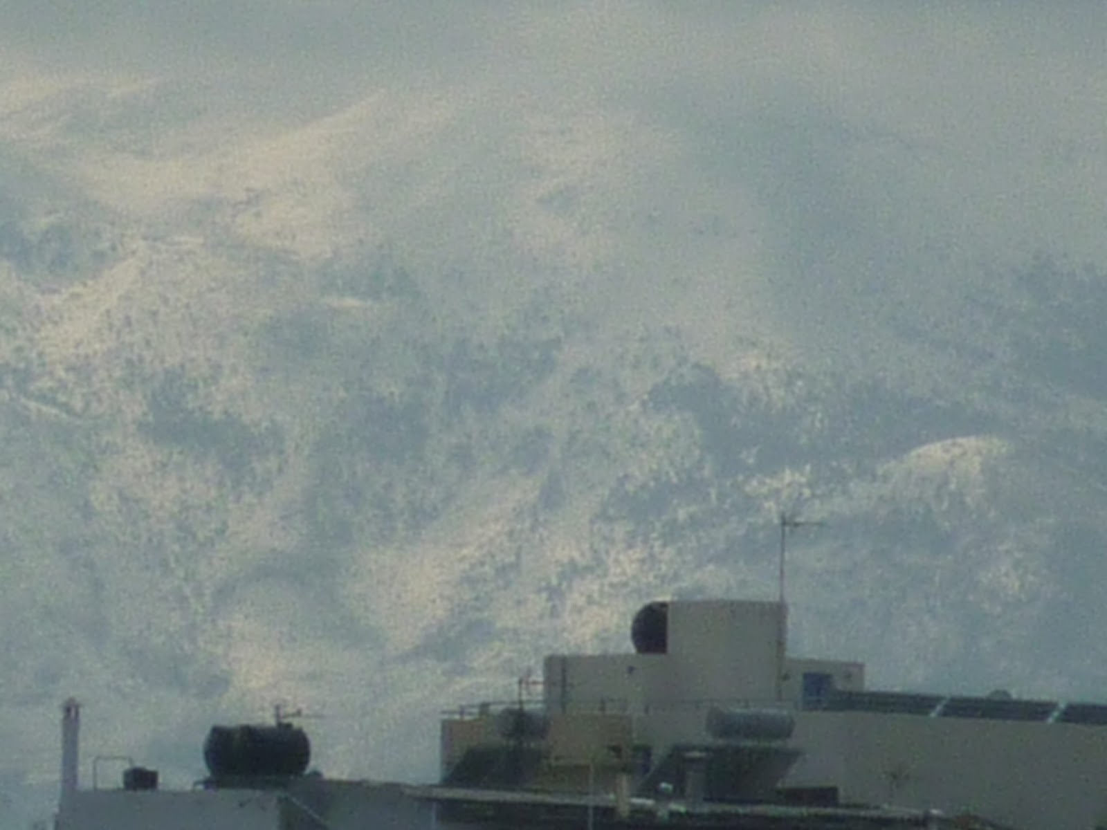 MeteoΚρήτες : ΧΙΟΝΙΑ ΣΤΗ ΚΡΗΤΗ ΑΦΙΕΡΩΜΑ (μέρος 1ο)