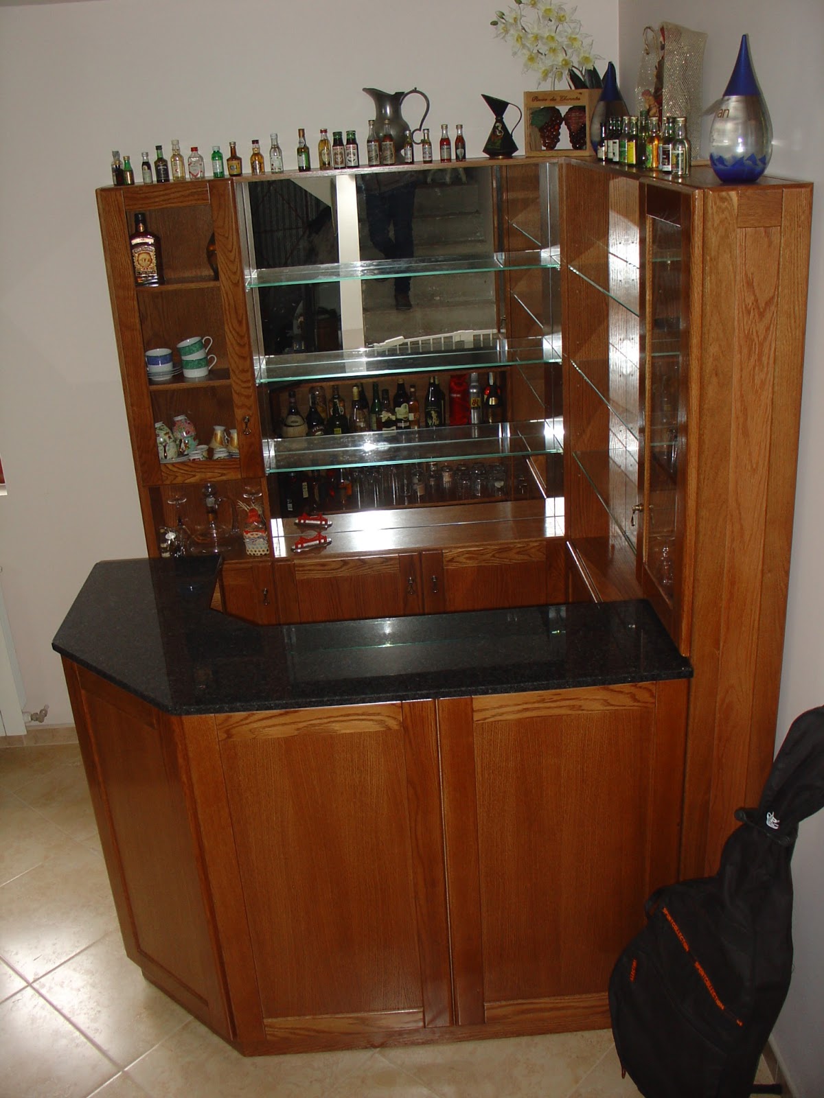 Bar de Canto Carvalho Envelhecido Envernizado ~ Amílcar Carreira ...