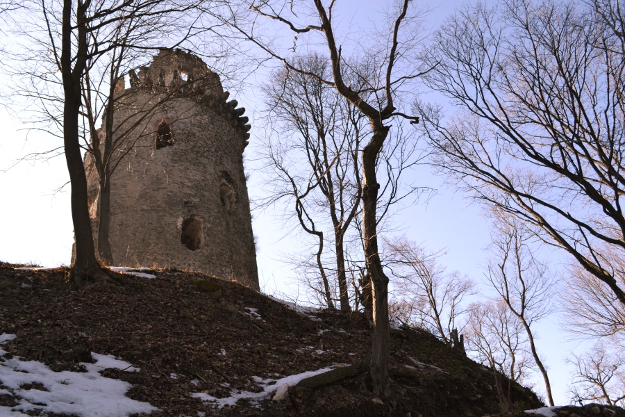 Zharah ~ Photos: Slanský hrad