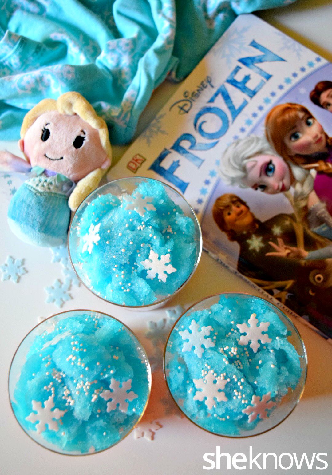 Sugar Swings! Serve Some: Disney's Frozen movie themed slushies