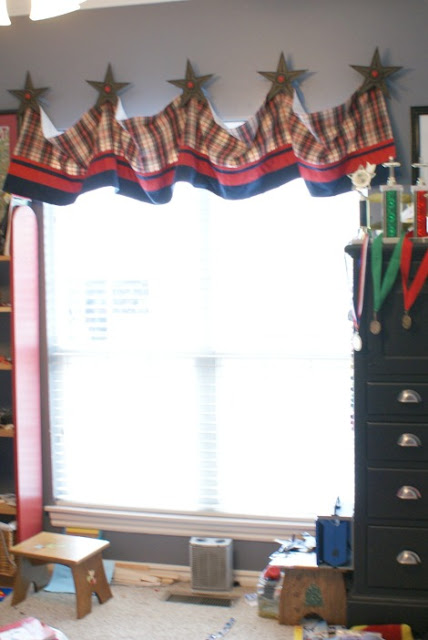 AN EASY & ECONOMICAL WAY TO HANG WINDOW TREATMENTS | Dimples and Tangles
