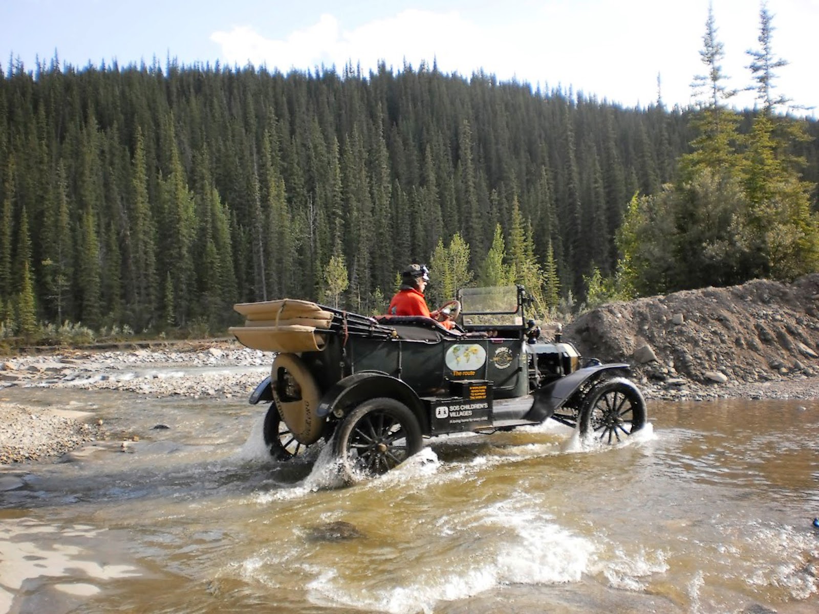 Someone Is Driving A Hundred Year Old Ford Model T Around The World someone-is-driving-a-hundred-year-old-ford-model-t-around-the-world
