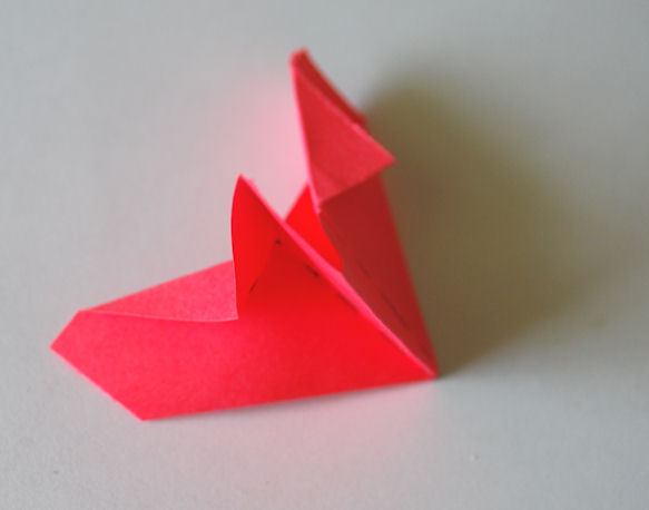 Kira Ann Designs: How to fold an origami butterfly