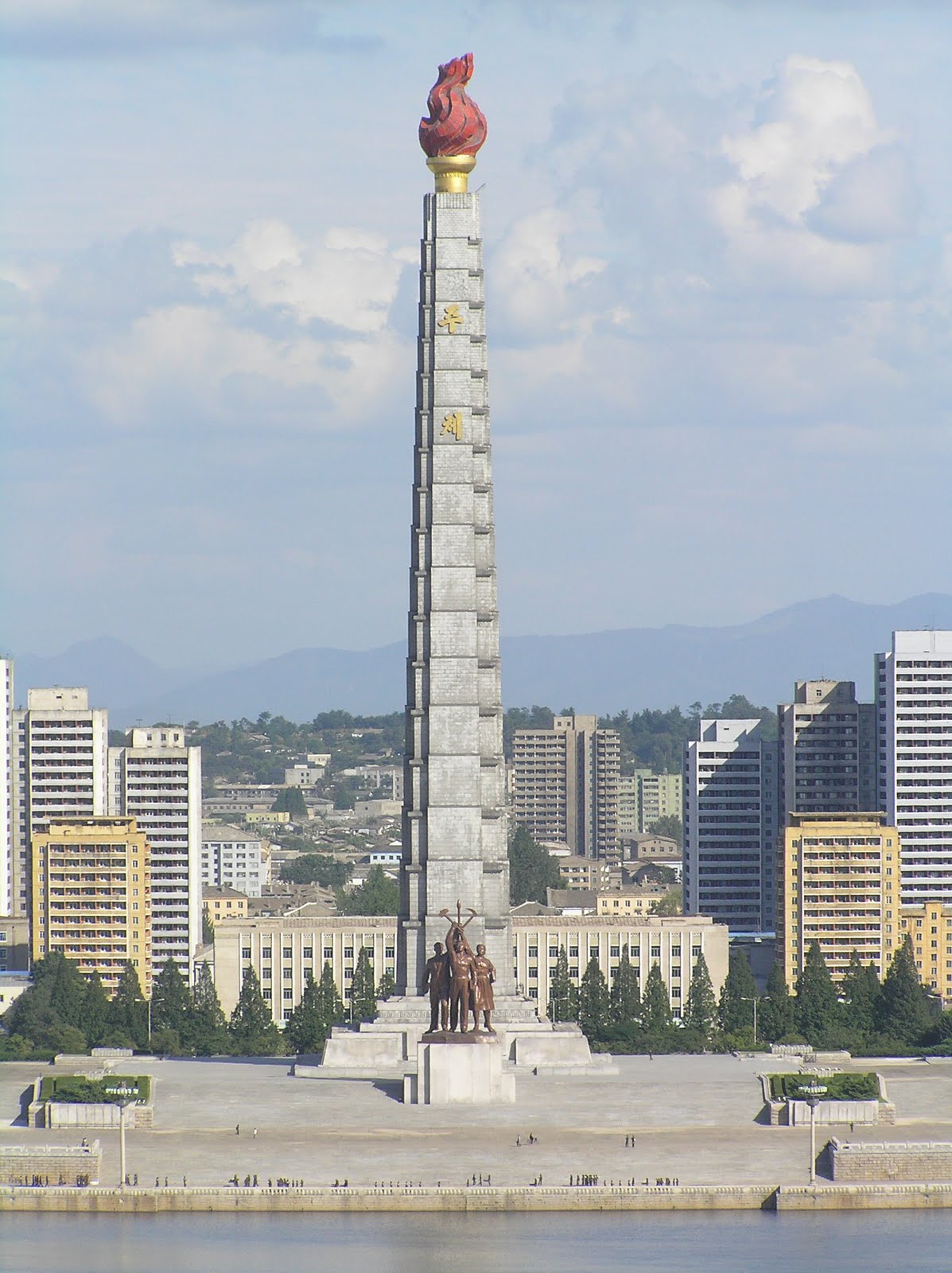 Rheumatologe: Juche and more Ideology