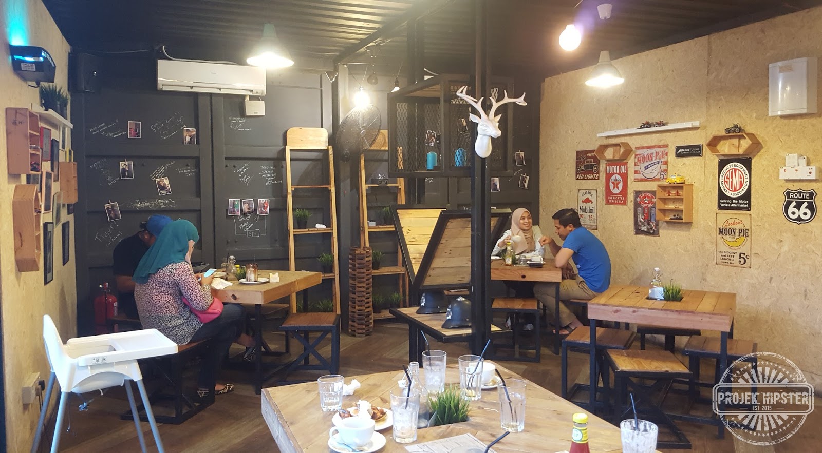 DAUS REDSCARZ: GAFFE & CO CAFE | THE GARAGE KL