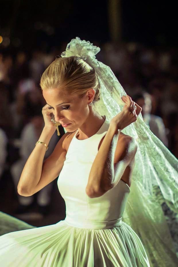 Red Carpet Wedding: Carolina Gonzalez-Bunster and Stefano Bonfiglio ...