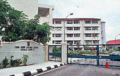 Contengan Jalanan: 2003-2006. Memoir of Me. SMKSBU.