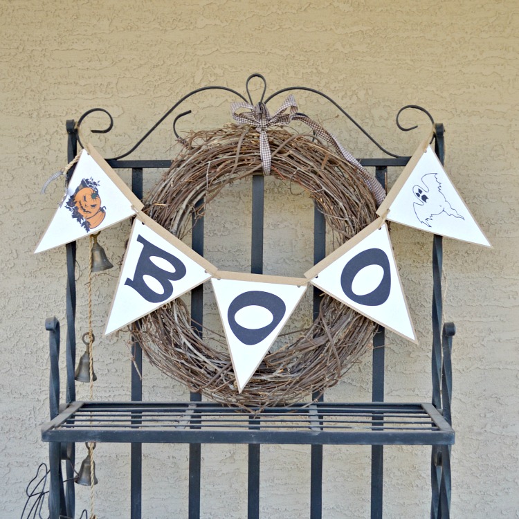 Keeping Things Simple...: DIY Halloween banner BOO