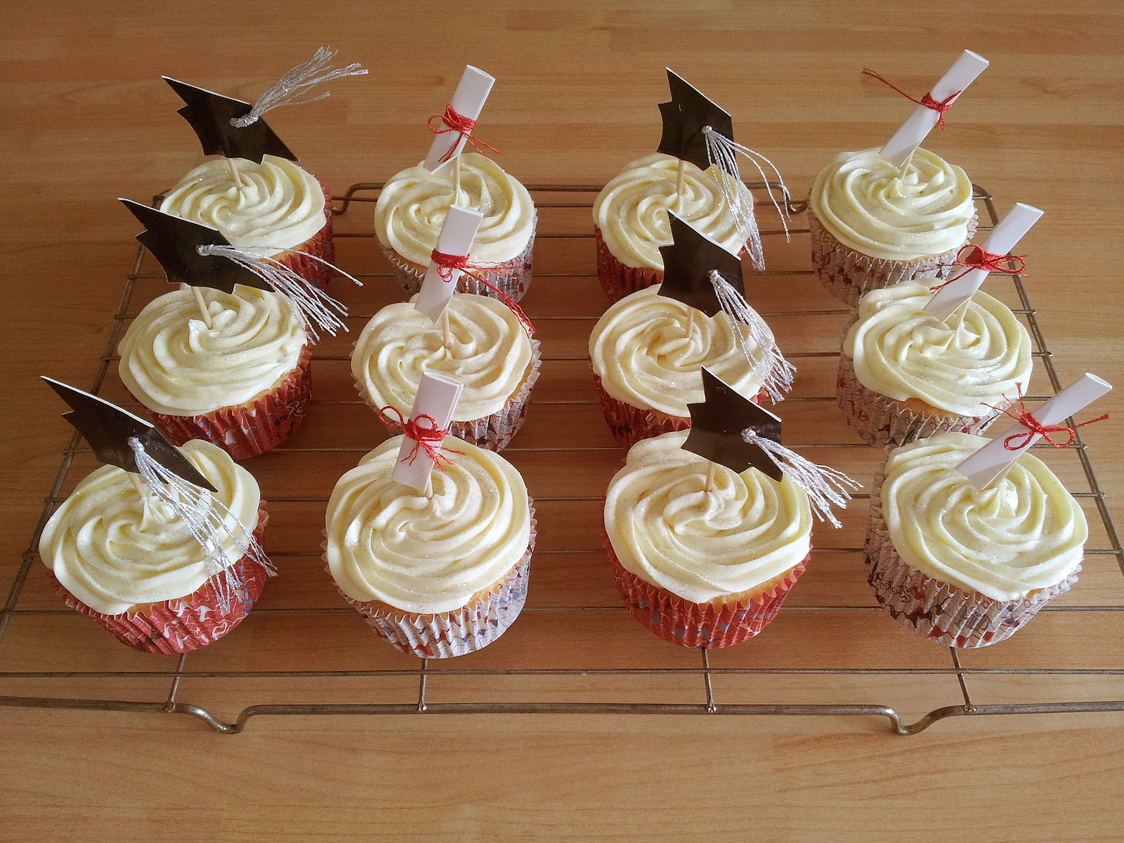 Grace s Beauty Diary Graduation Cupcakes grace-s-beauty-diary-graduation-cupcakes