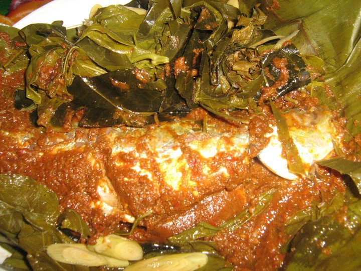 Nusantara Berarena Timur: BOTOK-BOTOK IKAN