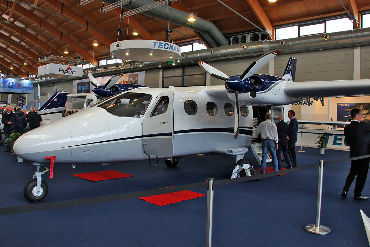 Eastwings: Tecnam P2012 Traveller * Tecnam S.R.L. * I-PTFC