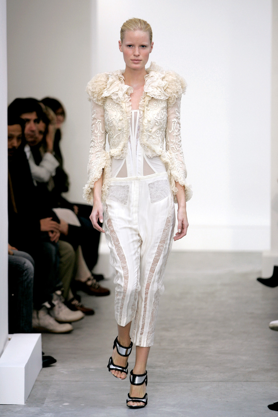 Fashion Show: Избранное из коллекции Balenciaga Весна 2006