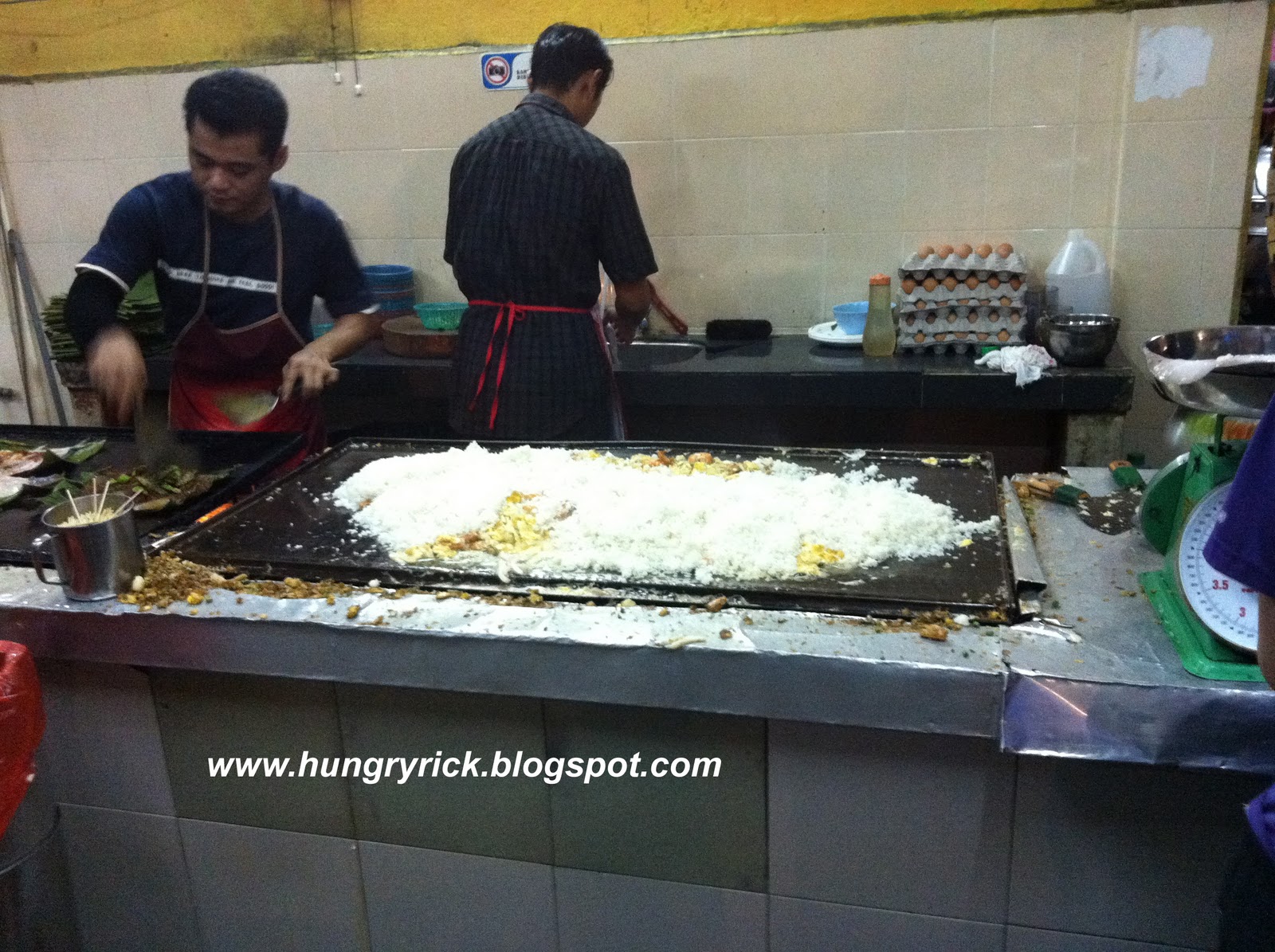 HUNGRY RICK !!!: Stulang Laut Seafood Fried Rice//海鲜炒饭@stulang laut