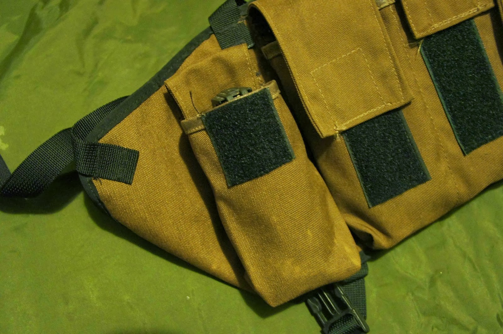 Fire Team Zulu Airsoft: Viceroy's Gear Review - SADF M83 Chest Rig
