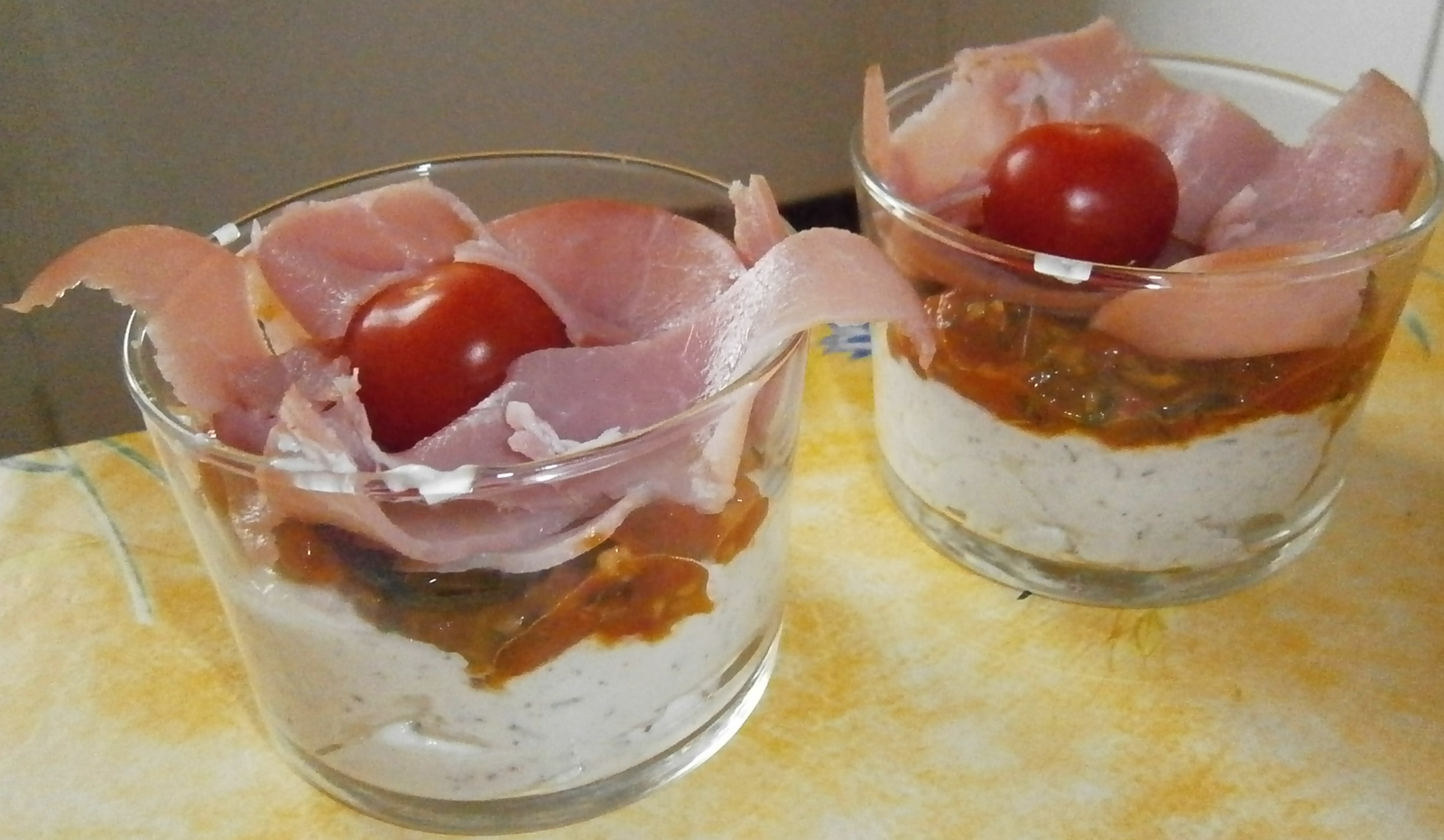 Délices Dune Novice Verrines Trois Saveurs Chèvre Noix Tomates