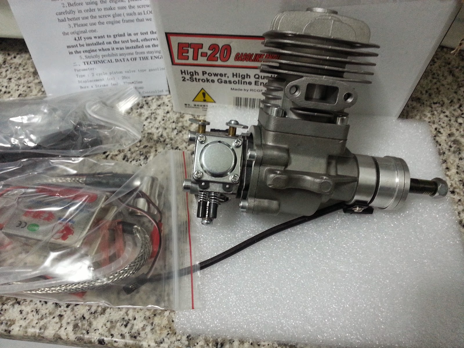 AVIONES RC DEPRON: MOTOR RCG 20cc GAS ENGINE de HOBBYKING.