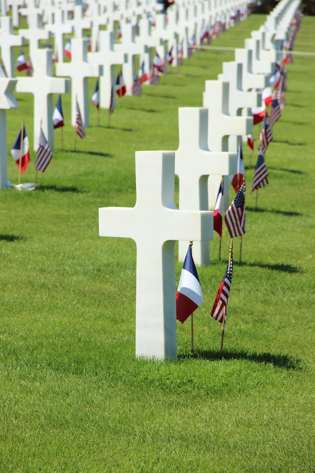 LA NORMANDIE EN PHOTOGRAPHIE: Le cimetière américain de Colleville-sur ...