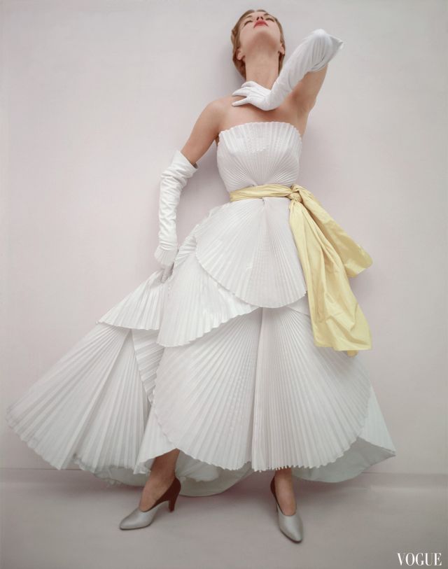 30 Amazing Color Photos of Iconic Vogue Model Jean Patchett in the ...