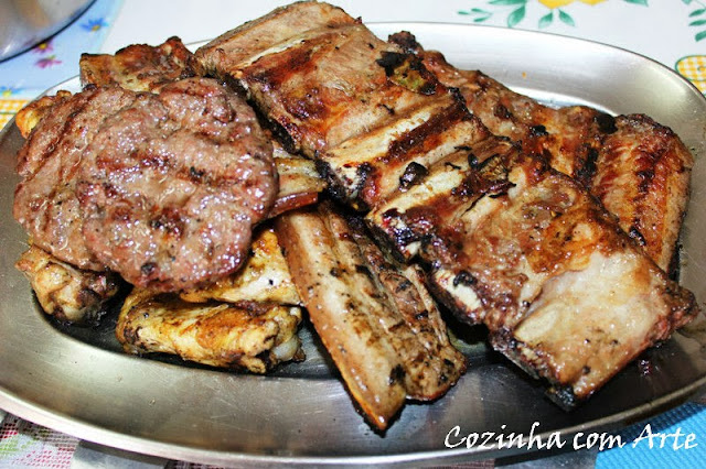 Cozinha com Arte: Grelhada Mista de porco preto