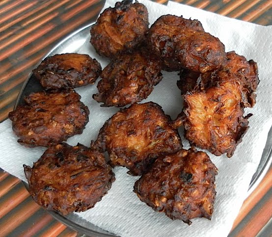 Kitchen Queen: Cabbage Pakoras