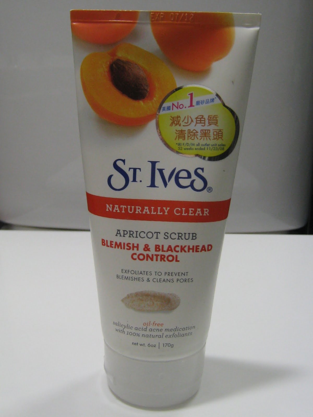 Beauty Blog: St. Ives Naturally Clear Blemish and Blackhead Control ...