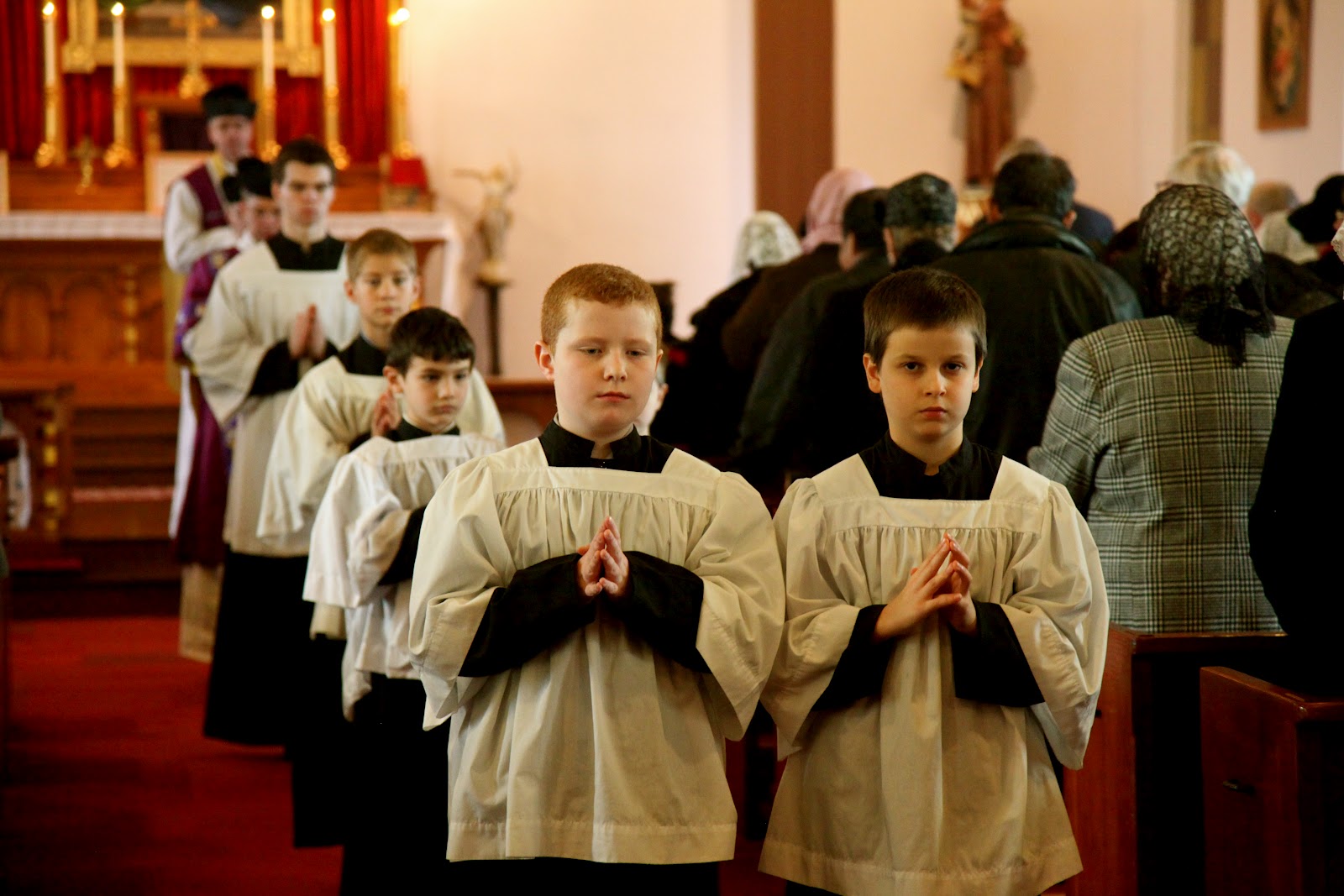 St. Thomas Aquinas Acolyte Corps: Why acolytes?