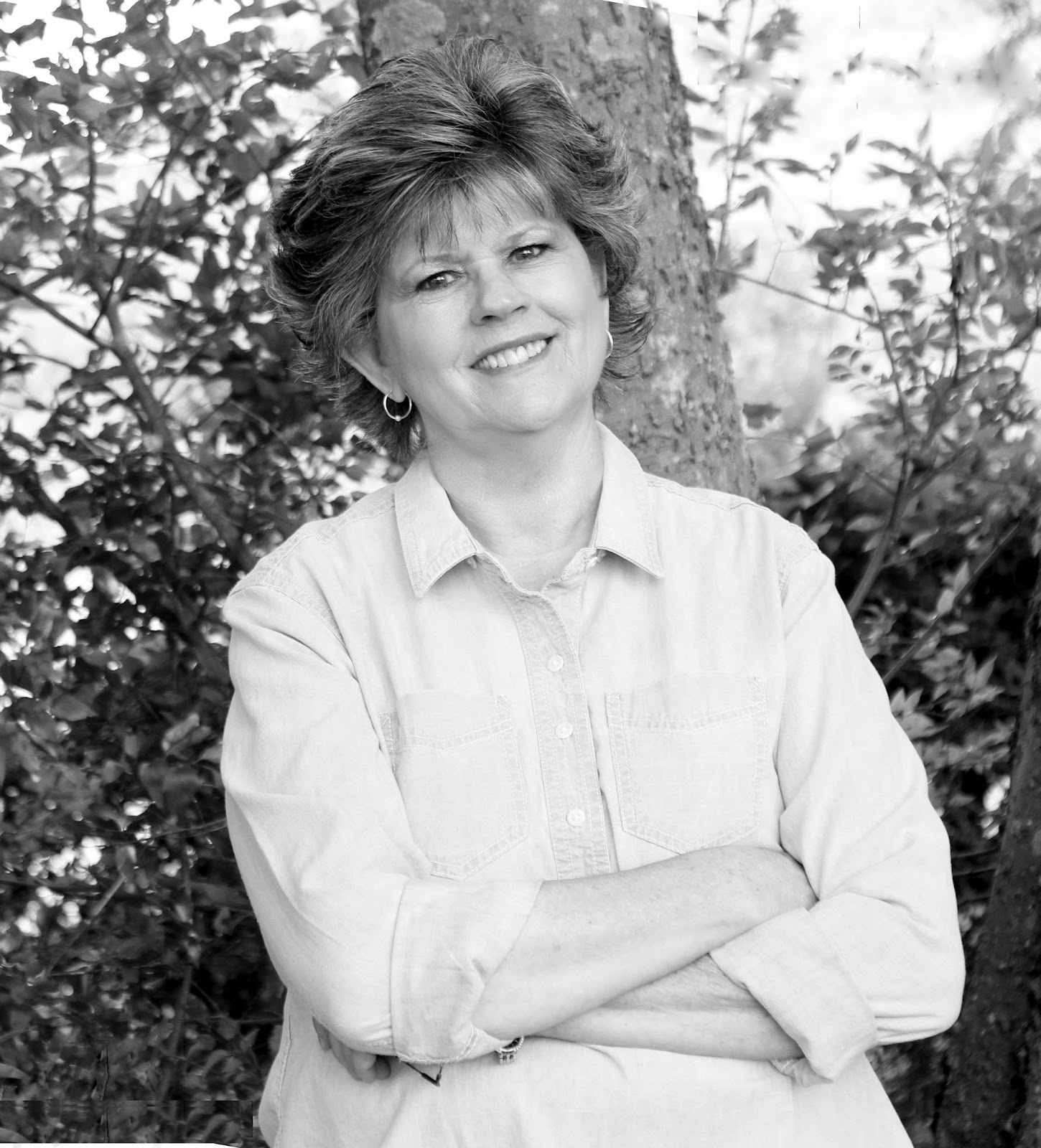 Sassy Vixen Publishing LLC: She Talks to Dead People...Oh MY!