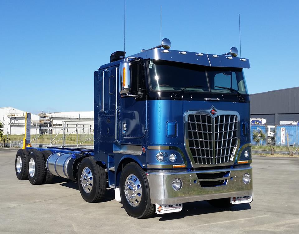 DIECIOCHO RUEDAS: INTERNATIONAL 9800, LA LEYENDA CONTINÚA VIVA… EN EL ...