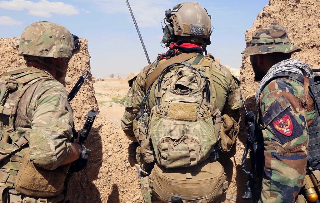 U S Army Special Forces Soldiers Assigned To Combined Joint Special