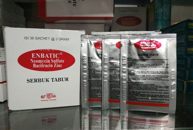 Nurul Mutiara R A: Ini Pengalamanku Ngobatin Kucing yang Terluka