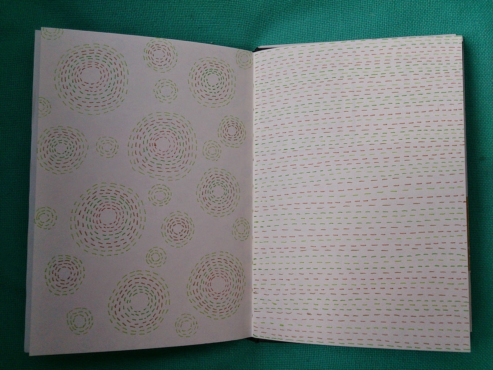 Caatje's Artsy Stuff: Patterns in the journal