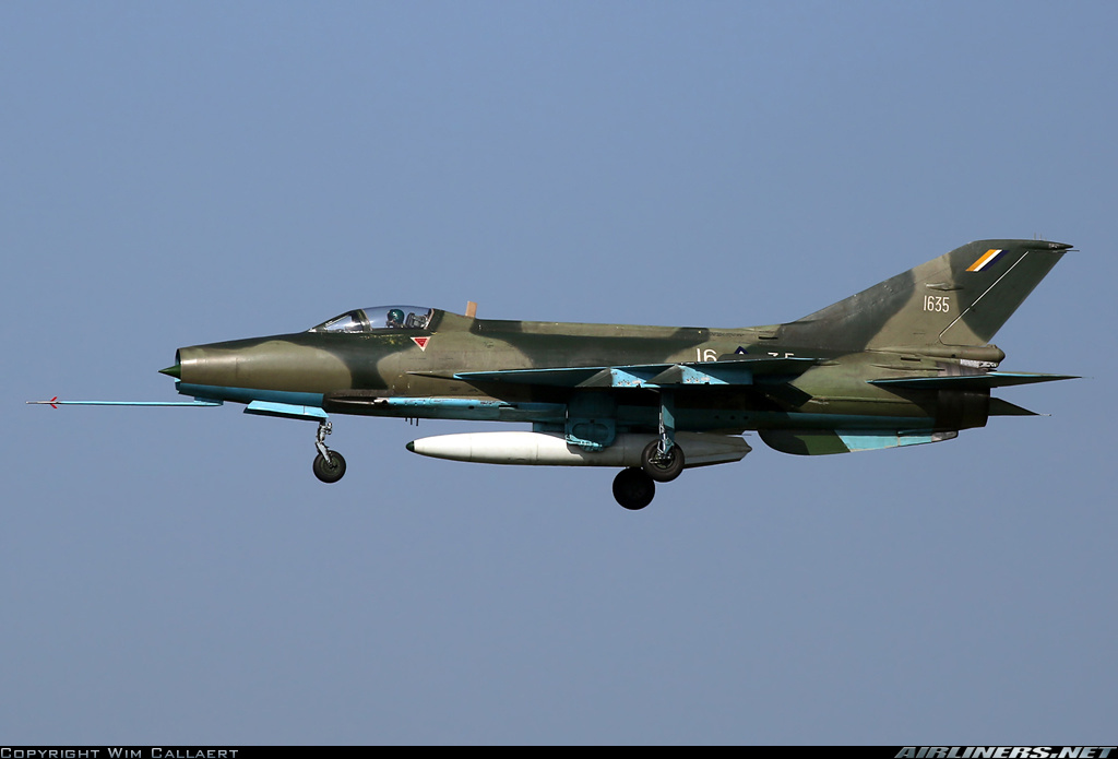 DEFENSE STUDIES: Air Force to Investigates a Techical Failure on F-7 ...