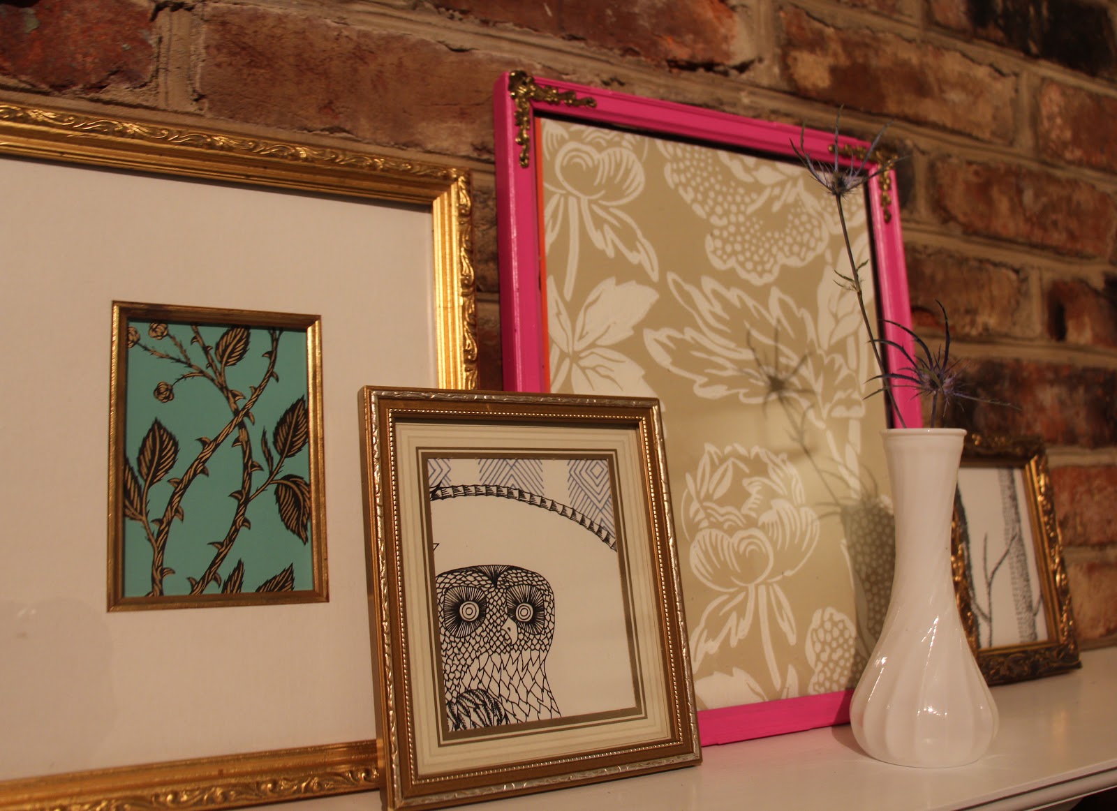 rowhouse HOME: decor: hot pink frame