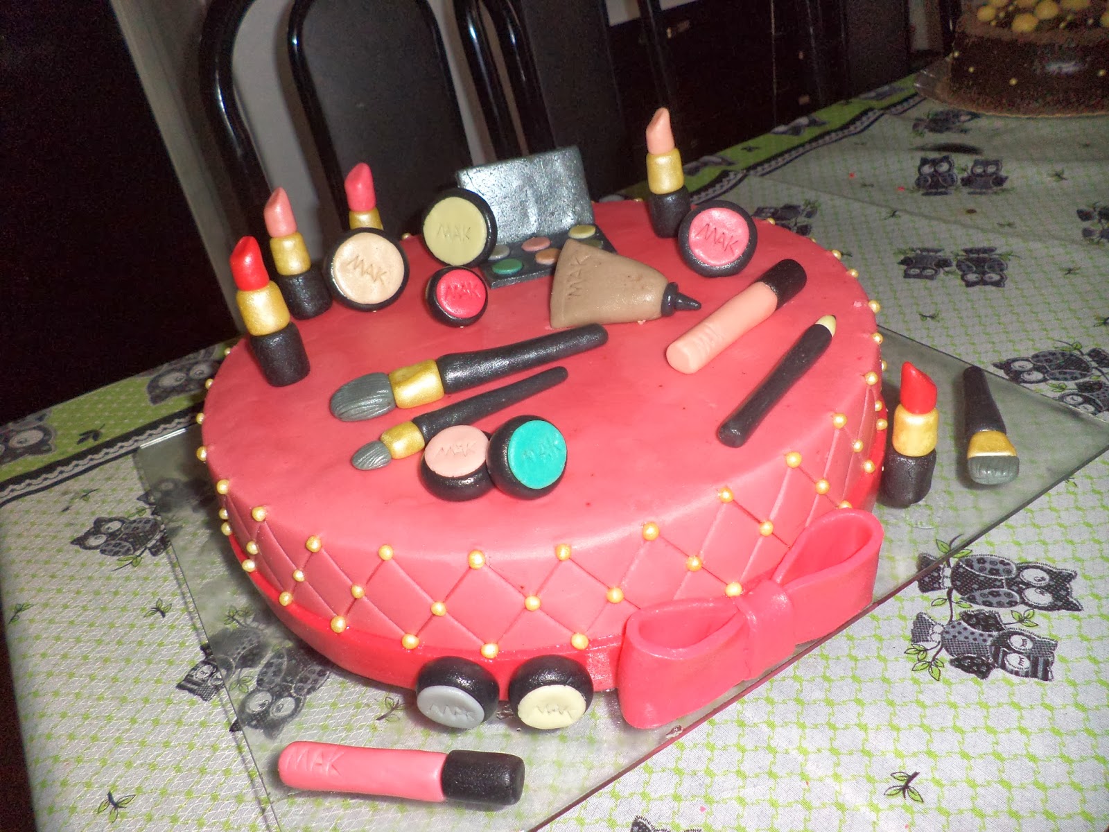 Vieira'S Bolos e Tortas: Mak... Para meninas vaidosas!!