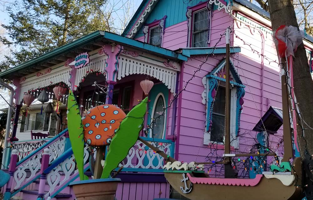 Toronto Grand Prix Tourist - A Toronto Blog: Grimsby Painted Ladies - A ...