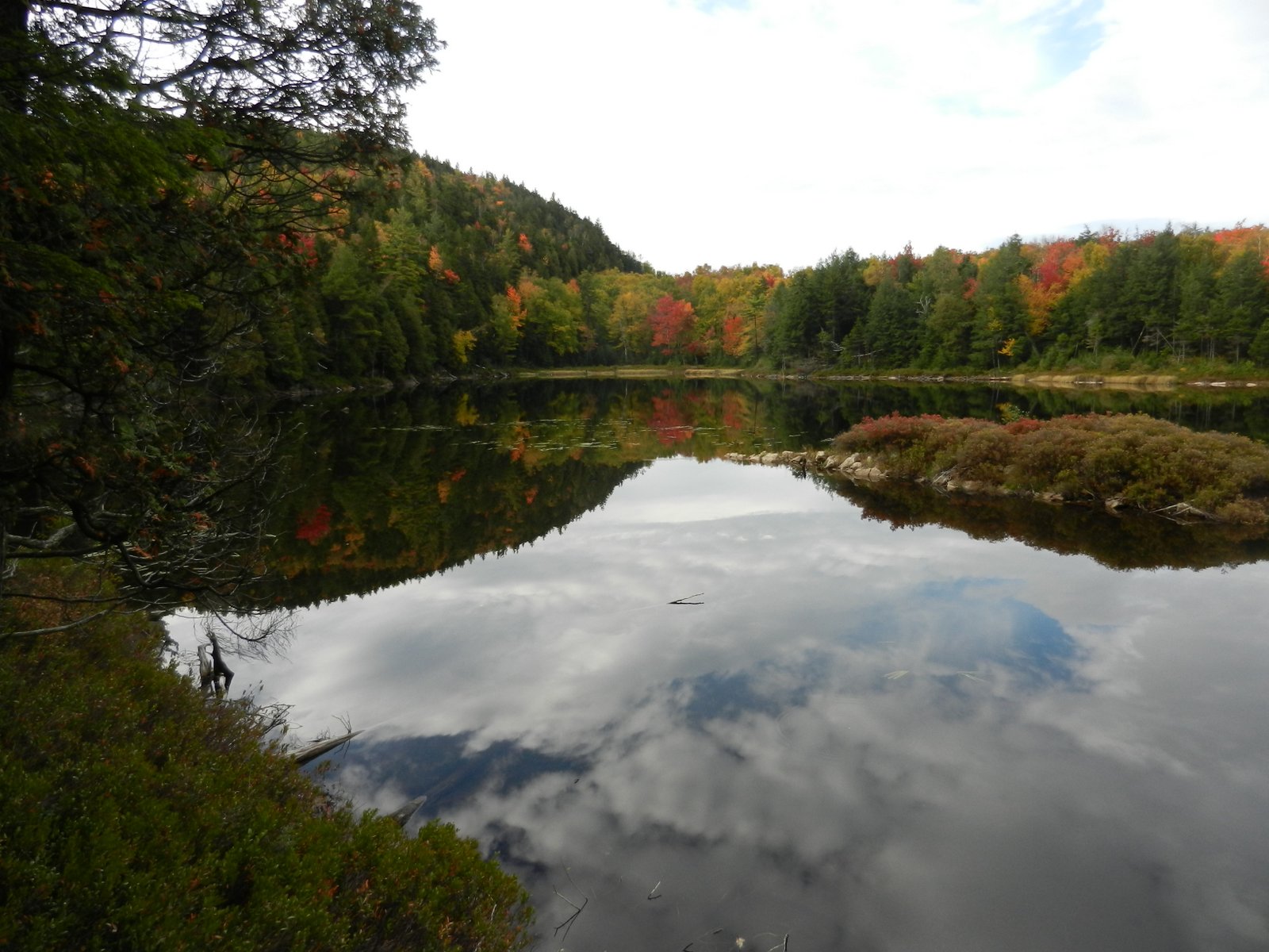 Off on Adventure: Lake George Wild Forest - 6 Ponds & Leantos - 10/2/12