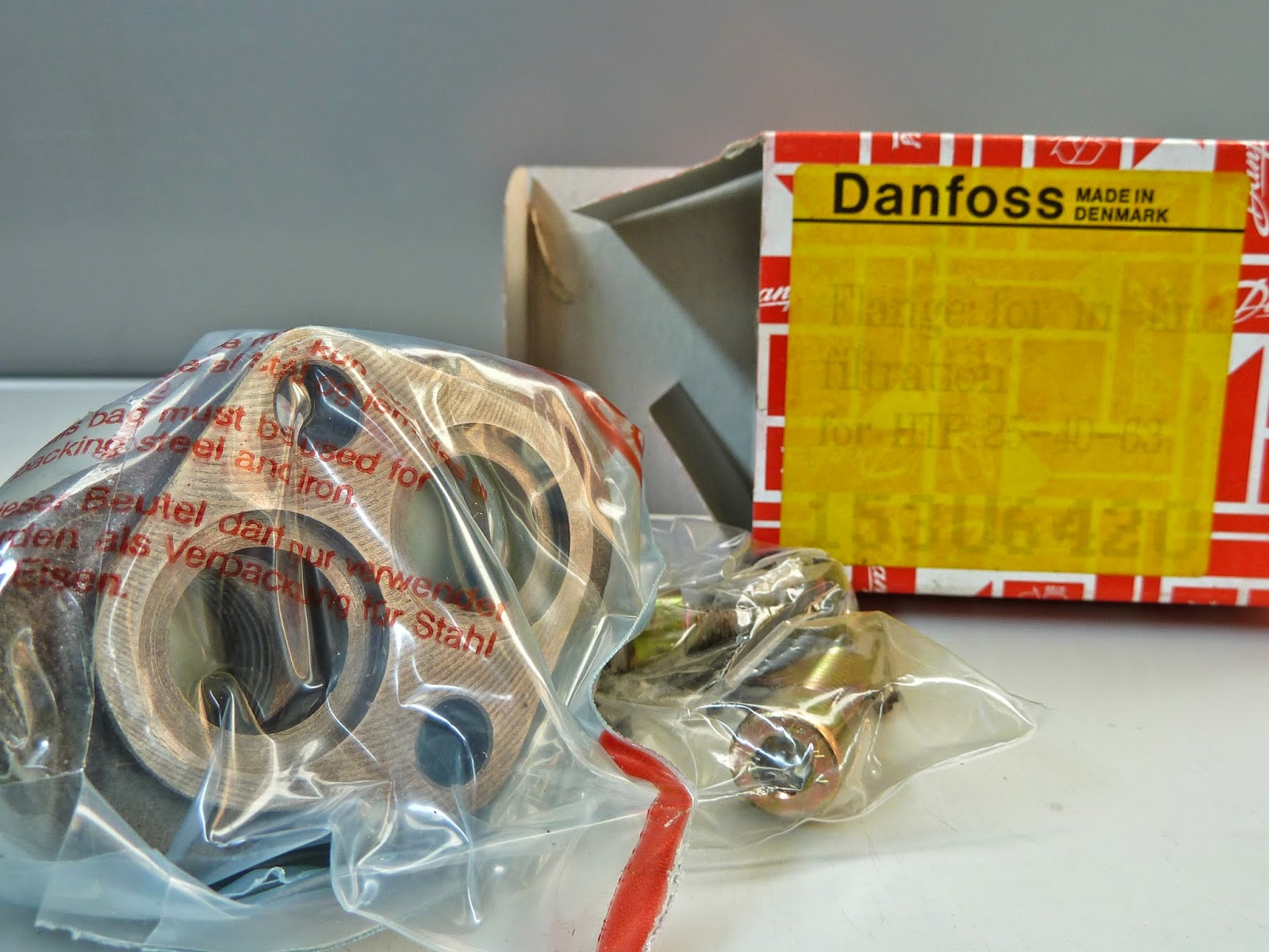 P & R Hydraulics Ltd - Repairs: Danfoss Hydrostatic Transmission Pump ...