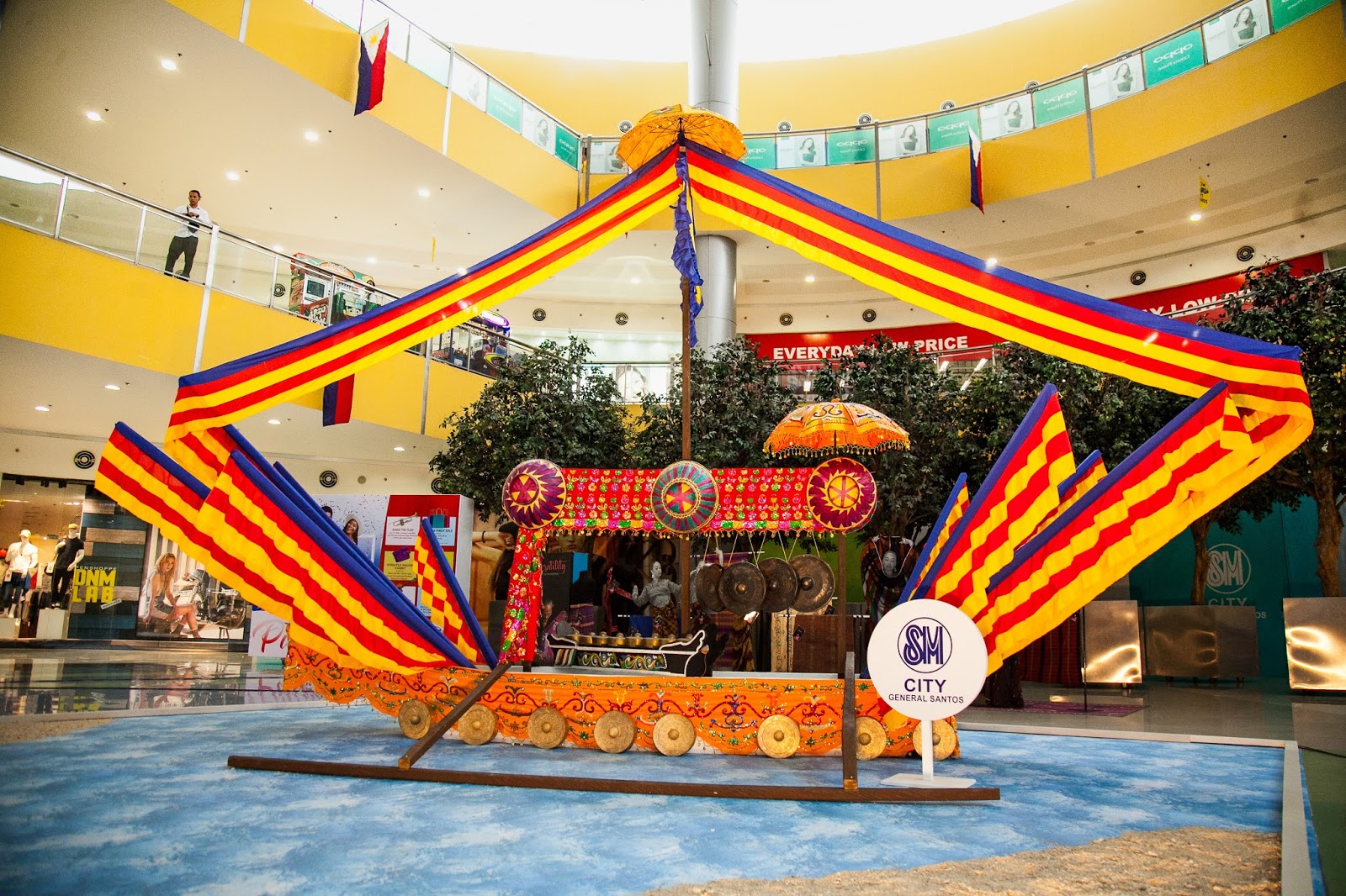 Filipino fun and pride in SM Supermalls in Mindanao - Chix & Tell