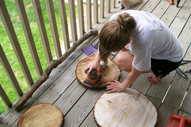 DIY Tree Trunk Cupcake Stand | Alina Sewing + Design Co.