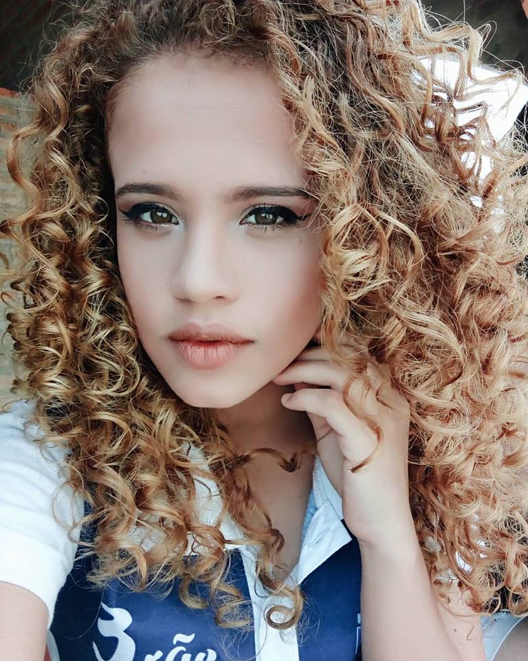 CUIDADOS COM OS CACHOS 3A!!! - Doce Menina