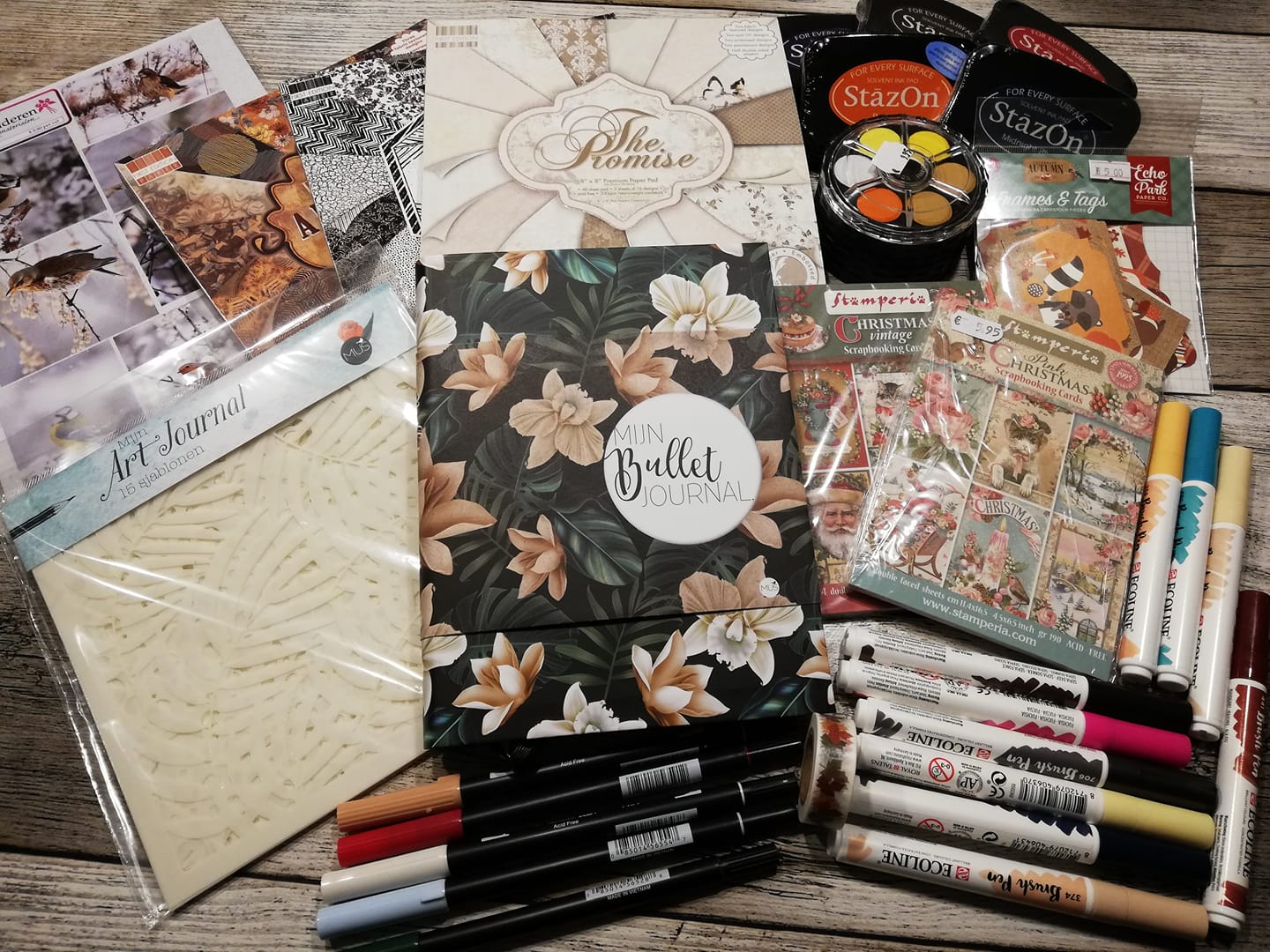 Caatje's Artsy Stuff: Around here lately