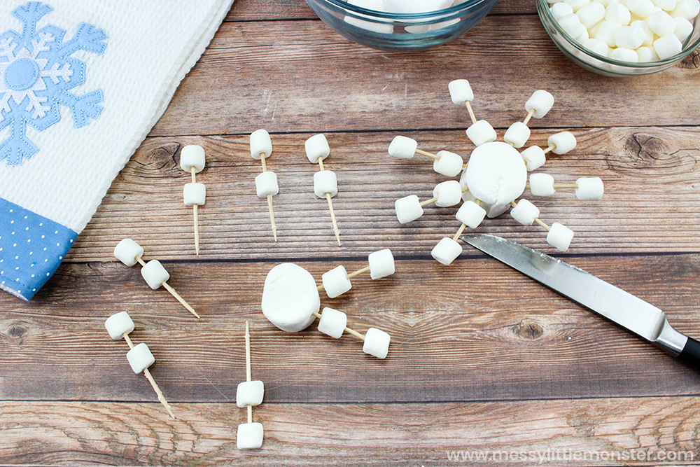 Snowflake Marshmallows - A Tasty Addition to your Hot Chocolate - Messy ...