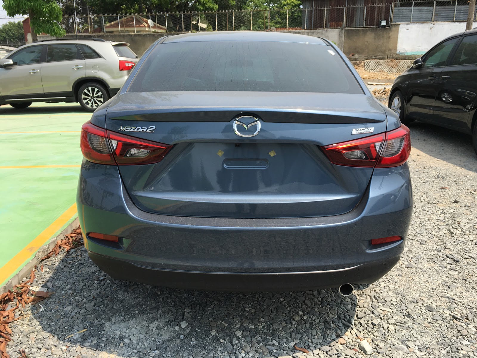 Mazda 2 Facelift 2017 - Xanh 42B | Giá xe Mazda Chính Hãng tại Long Biên