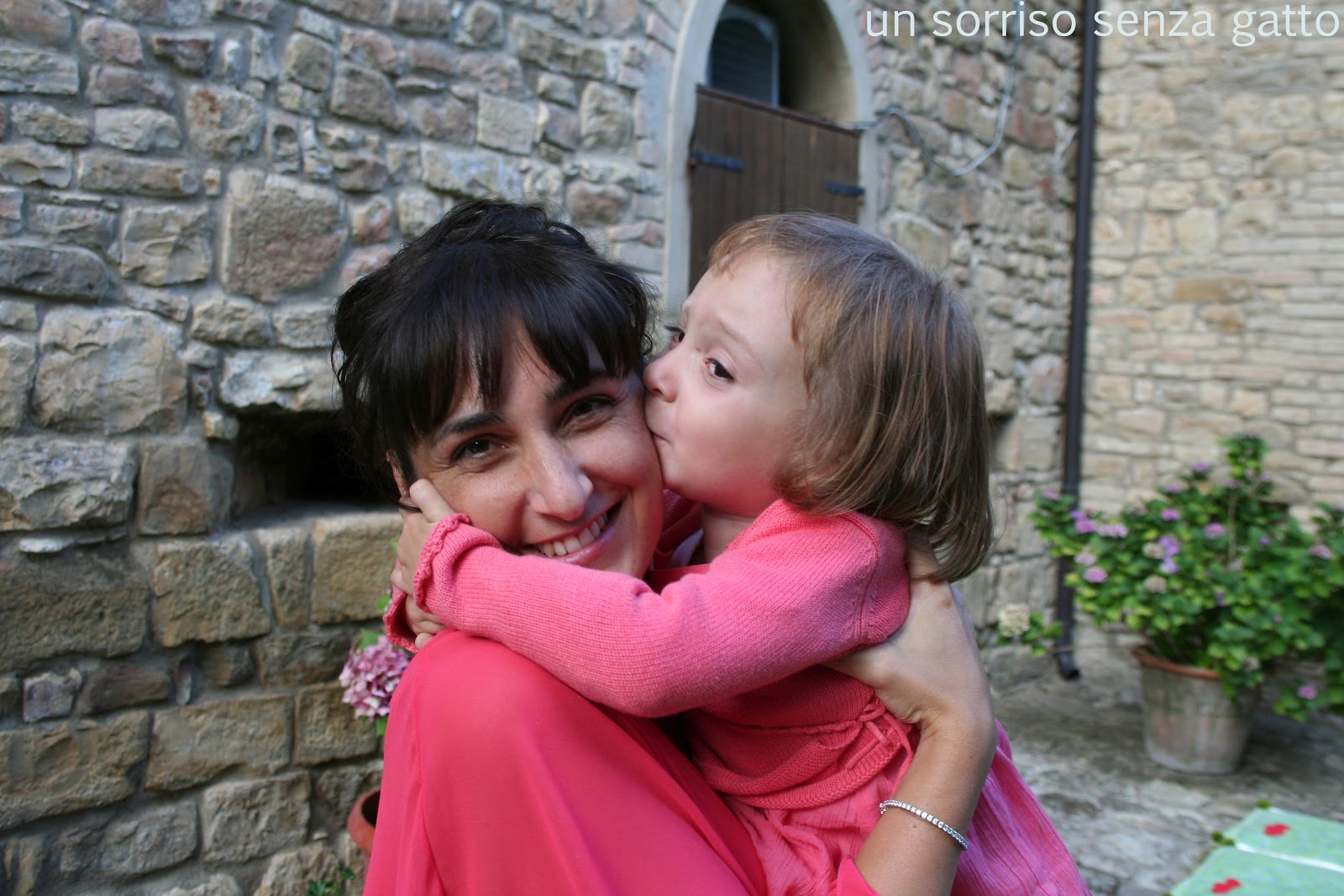 Un sorriso senza gatto: Matrimonio e compleanno, tutto in uno